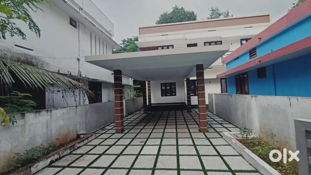 A STRIKING NEW 3BHK 6CENTS 1500SQ FT HOUSE IN KUTTUR, THRISSUR - For ...
