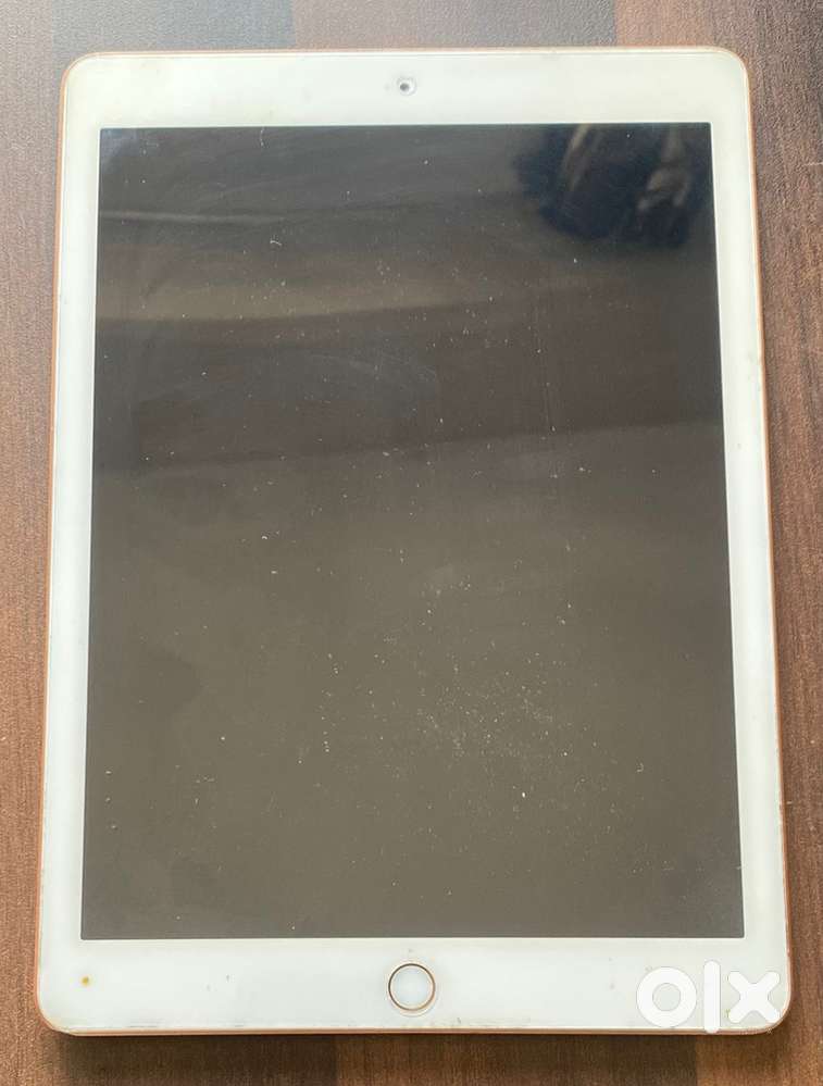 iPad 6th Gen - 32 GB - Tablets - 1810893926