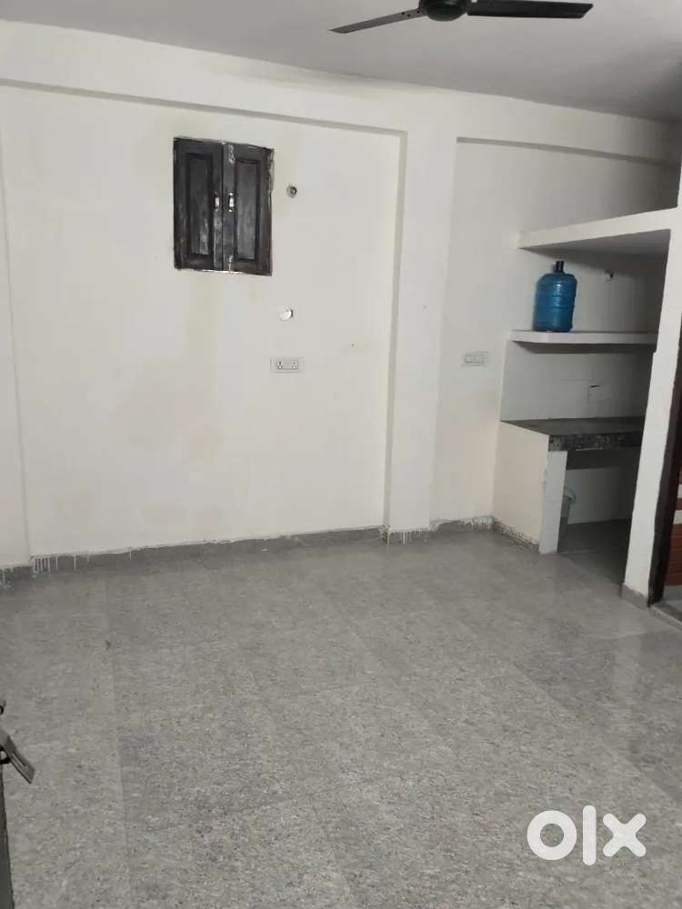 1 Room set for rent in mayur vihar extension - For Rent: Houses ...