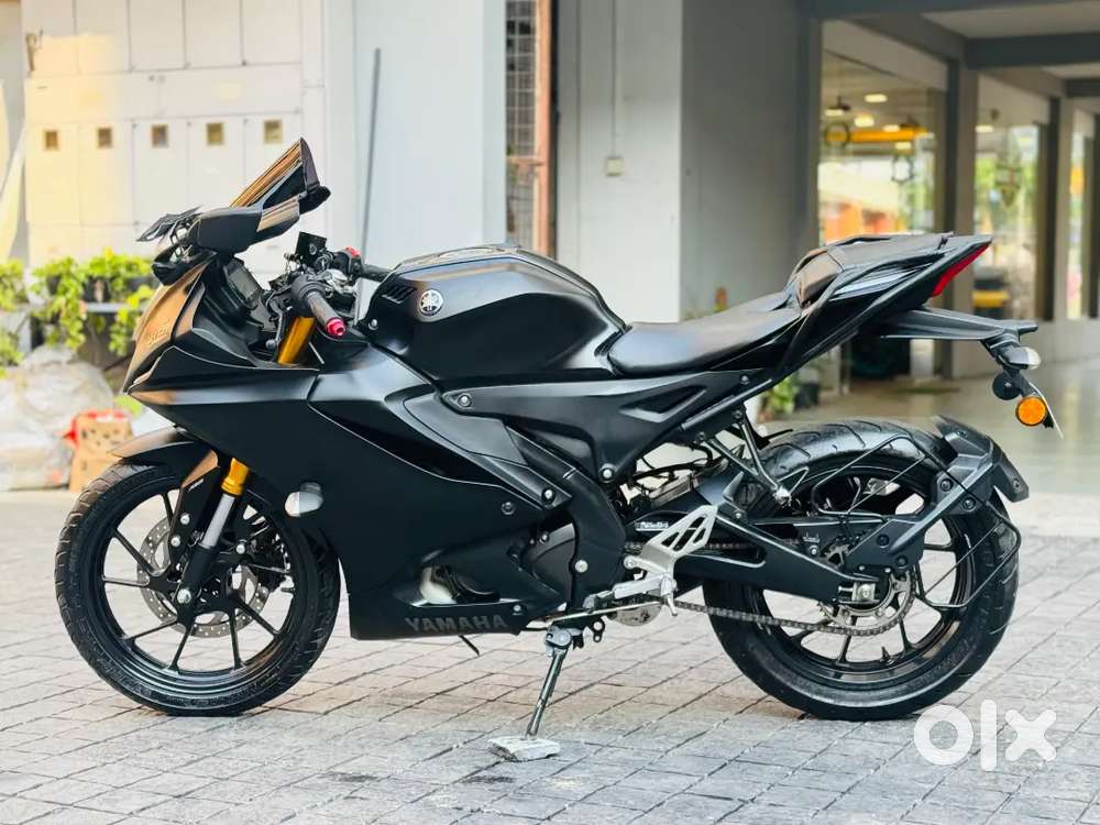 R15 version 4 midnight black - Motorcycles - 1805932692
