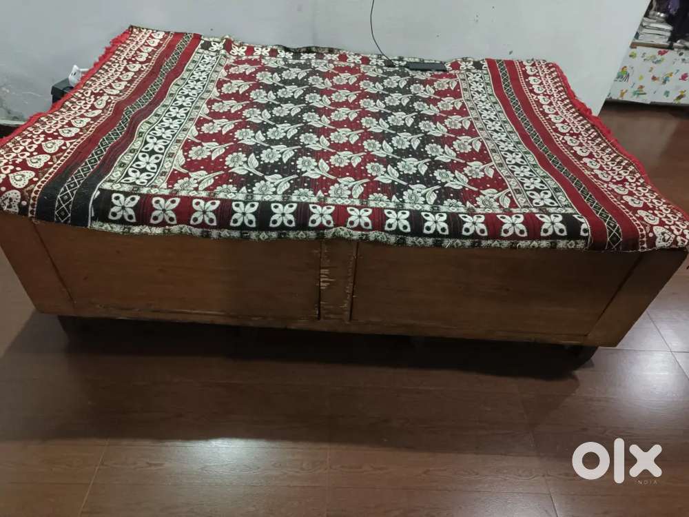 Bed Diwan Buy Sell Used Furniture in Jammu OLX