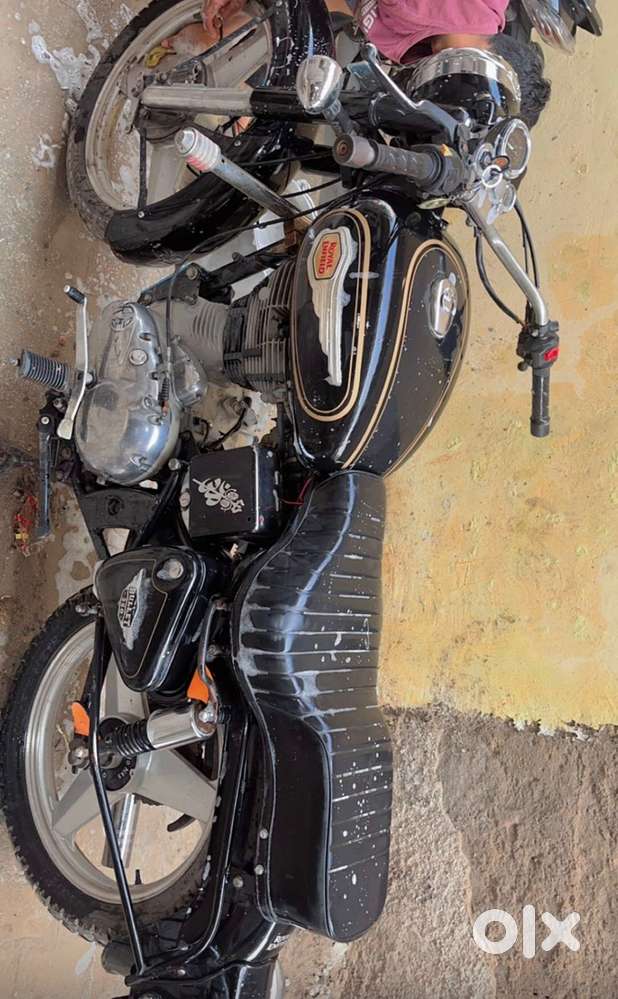 Standard bullet 350 - Motorcycles - 1824708537